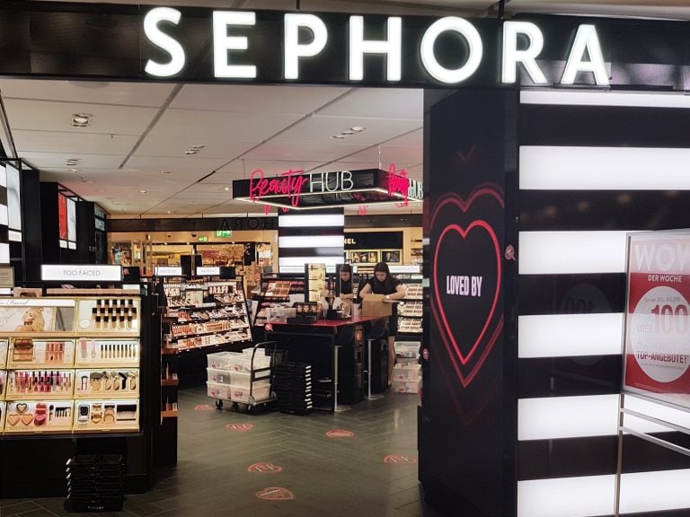 CHARLOTTE TILBURY, SEPHORA TAKEOVER GERMANY - Design4Retail‎