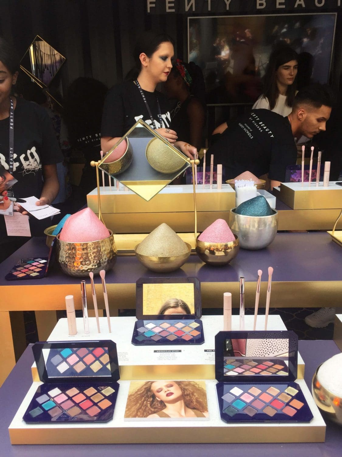 Fenty Beauty Pop-Up, On The Road - Design4Retail‎