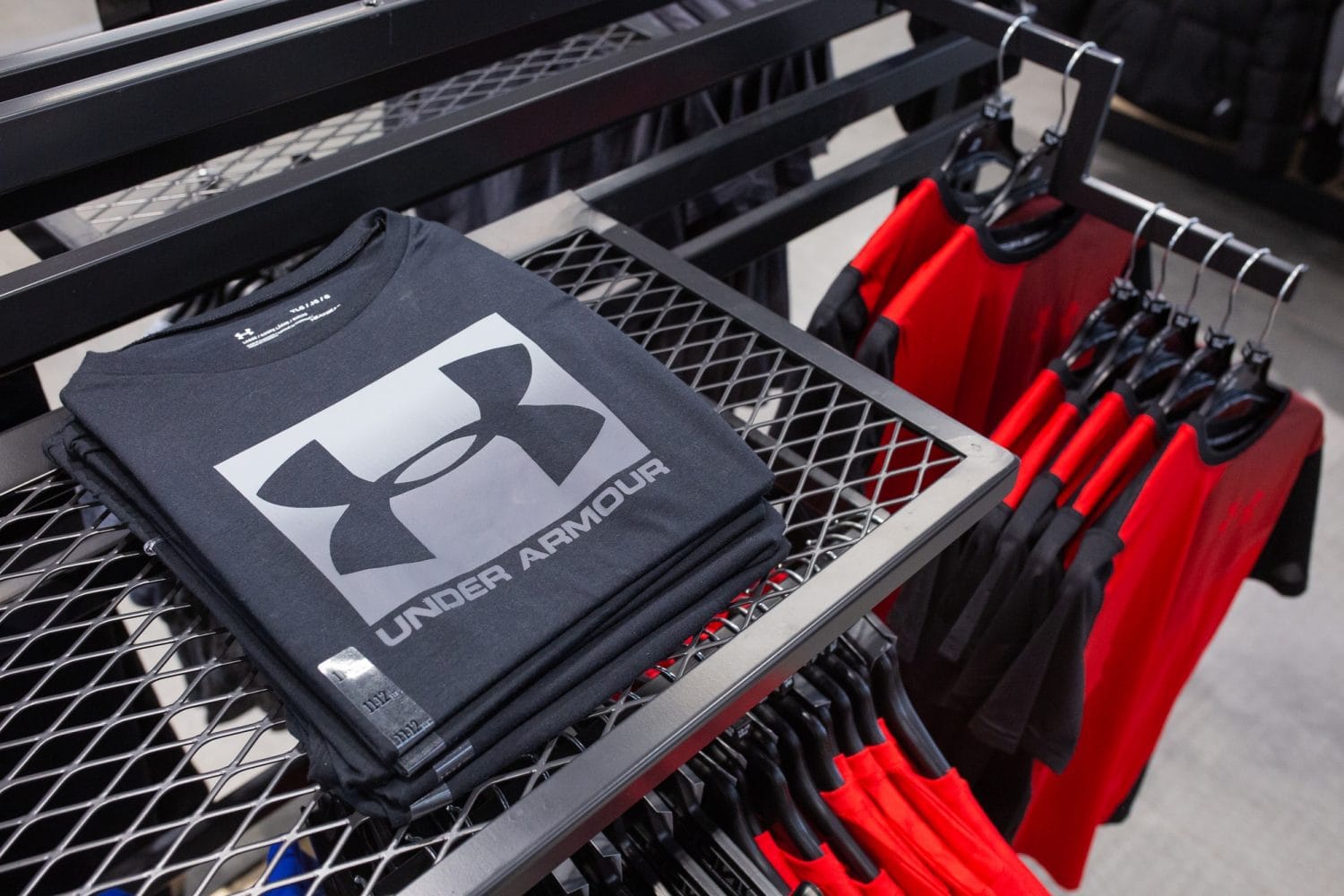 Under Armour , Visual Merchandising - Design4Retail‎