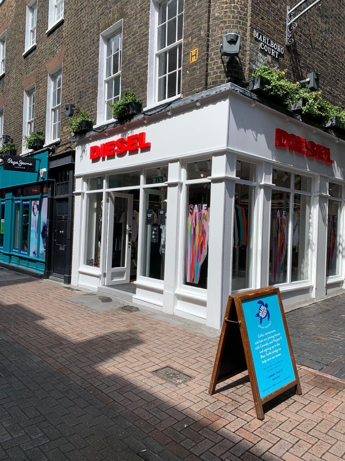 On The Road: Returning To Retail - Design4Retail‎