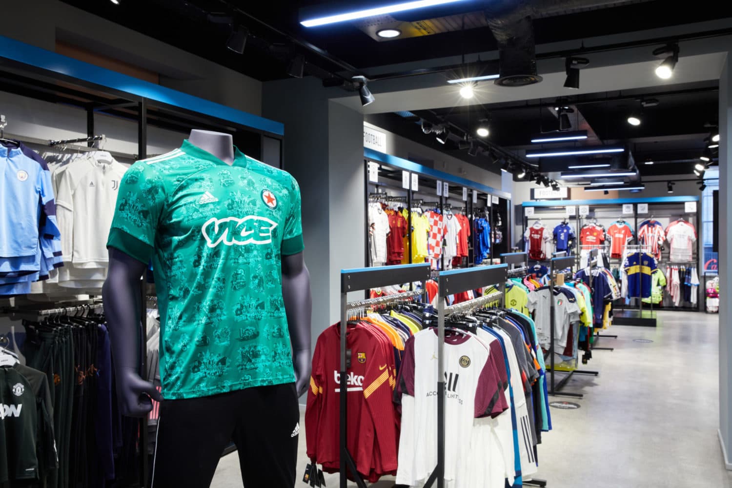 Greaves Sports, Glasgow - Design4Retail‎