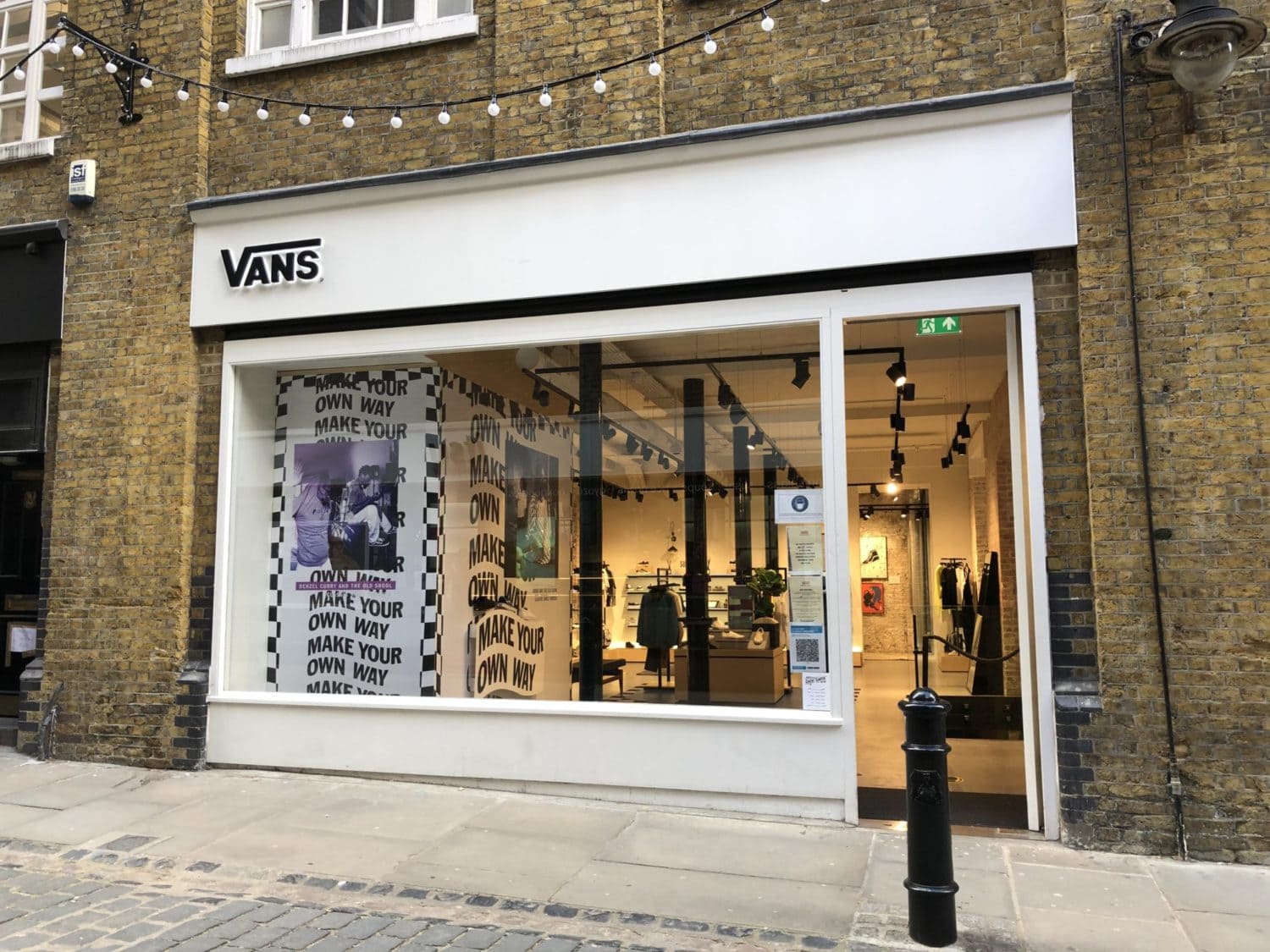 London Highstreet Comes Alive #RetailReopens - Design4Retail‎