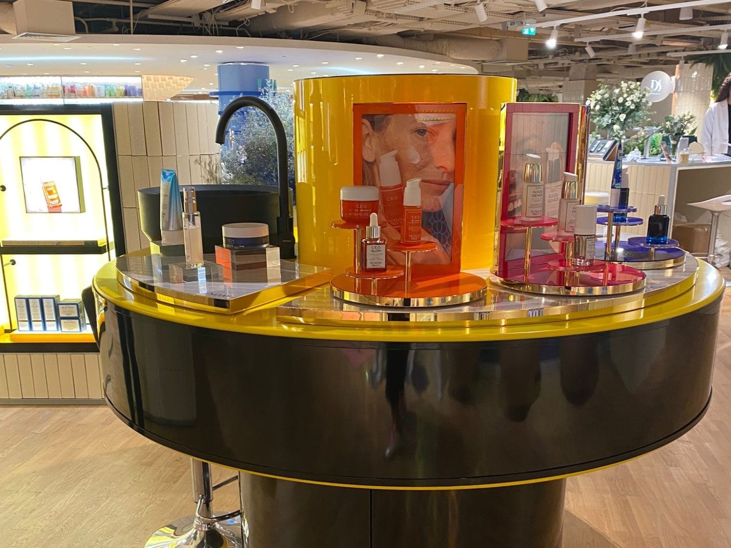 Our Latest Collaboration with Sunday Riley Skincare - Design4Retail‎